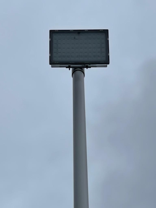 Lichtmast 8 meter – Standaard met kantelanker – Cowi